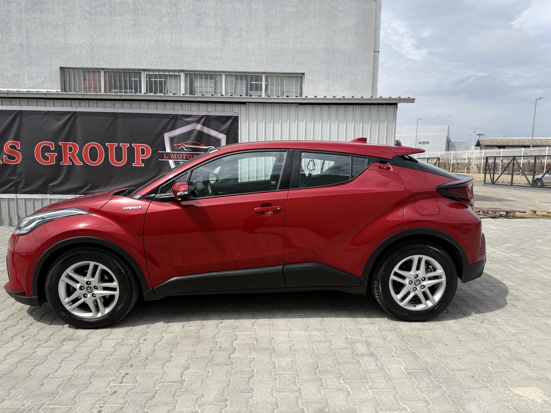 TOYOTA CHR 122HP CVT HYBRID DYNAMIC – L Motors Group
